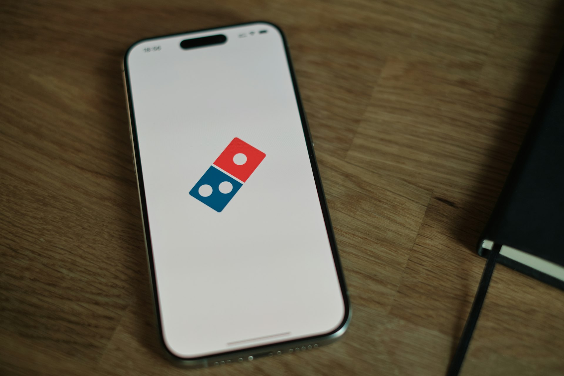 How Domino's Pizza Reinvented Its Business Model Through Technology ...